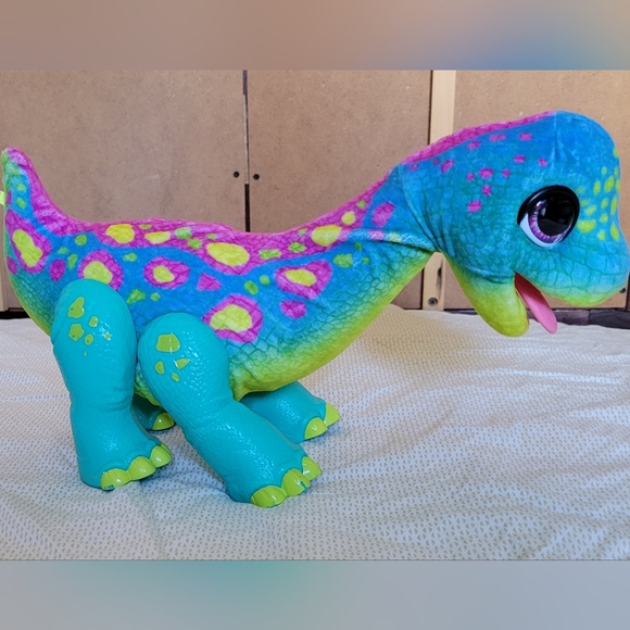 FurReal | Toys | Furreal Snackin Sam The Bronto Interactive Animatronic ...
